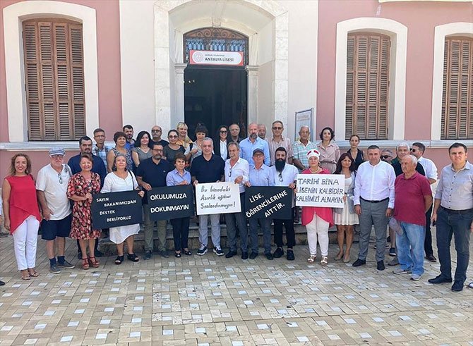 Antalya Lisesi Antalya'nın 124 yıllık eğitiminin tarihi vesikası Antalya Lisesi Antalya'nın 124 yıllık eğitiminin tarihi vesikası